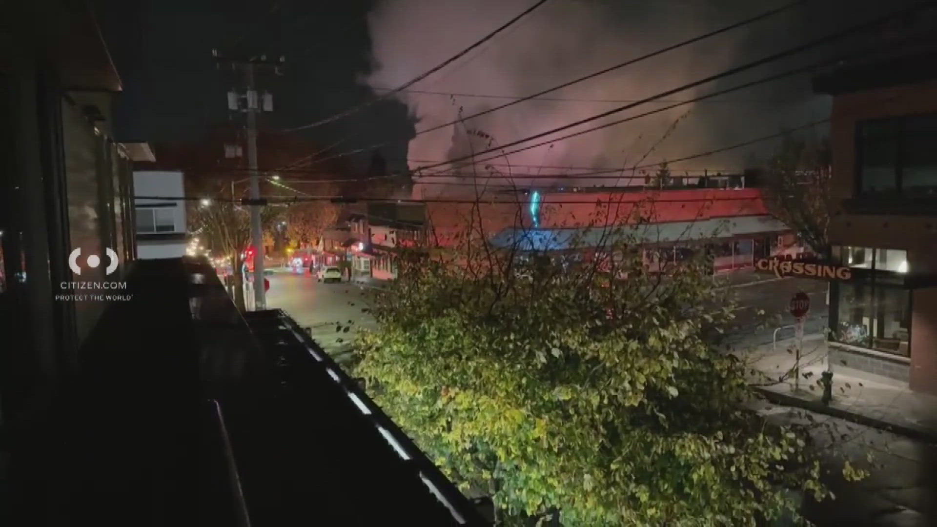 Fire breaks out in kitchen at Seattle's Greenlake Bar & Grill