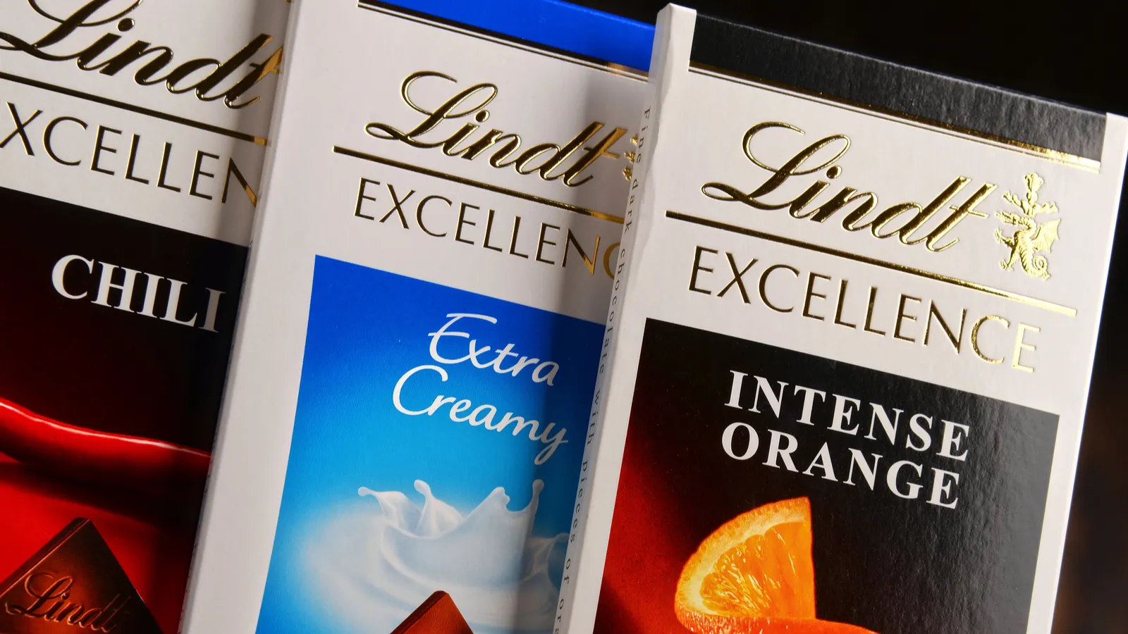 The flavor twist in Lindt’s Tokyo style matcha strawberry chocolate bar ...