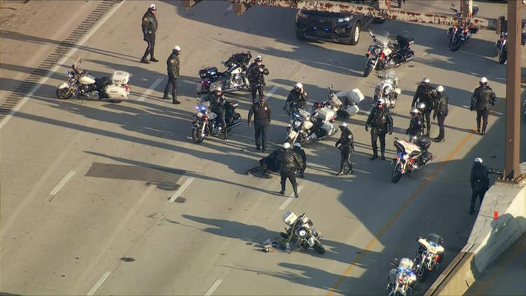 2 officers crash motorcycles on I-95 while participating in motorcade ...