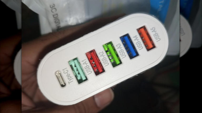 What Every Different USB Port Color Actually Means