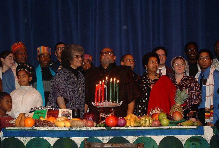 10 Kwanzaa Symbols And What Each One Stands For