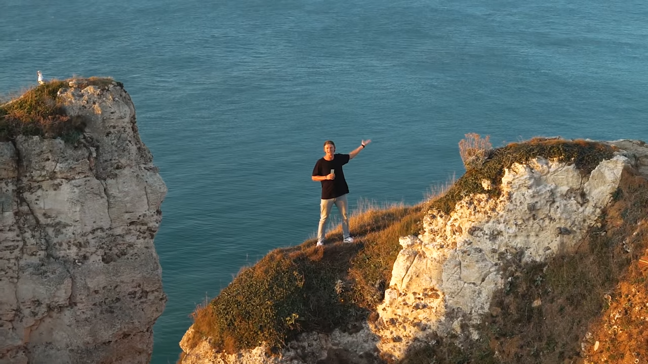 What It’s really like to fly on the world’s cheapest airline