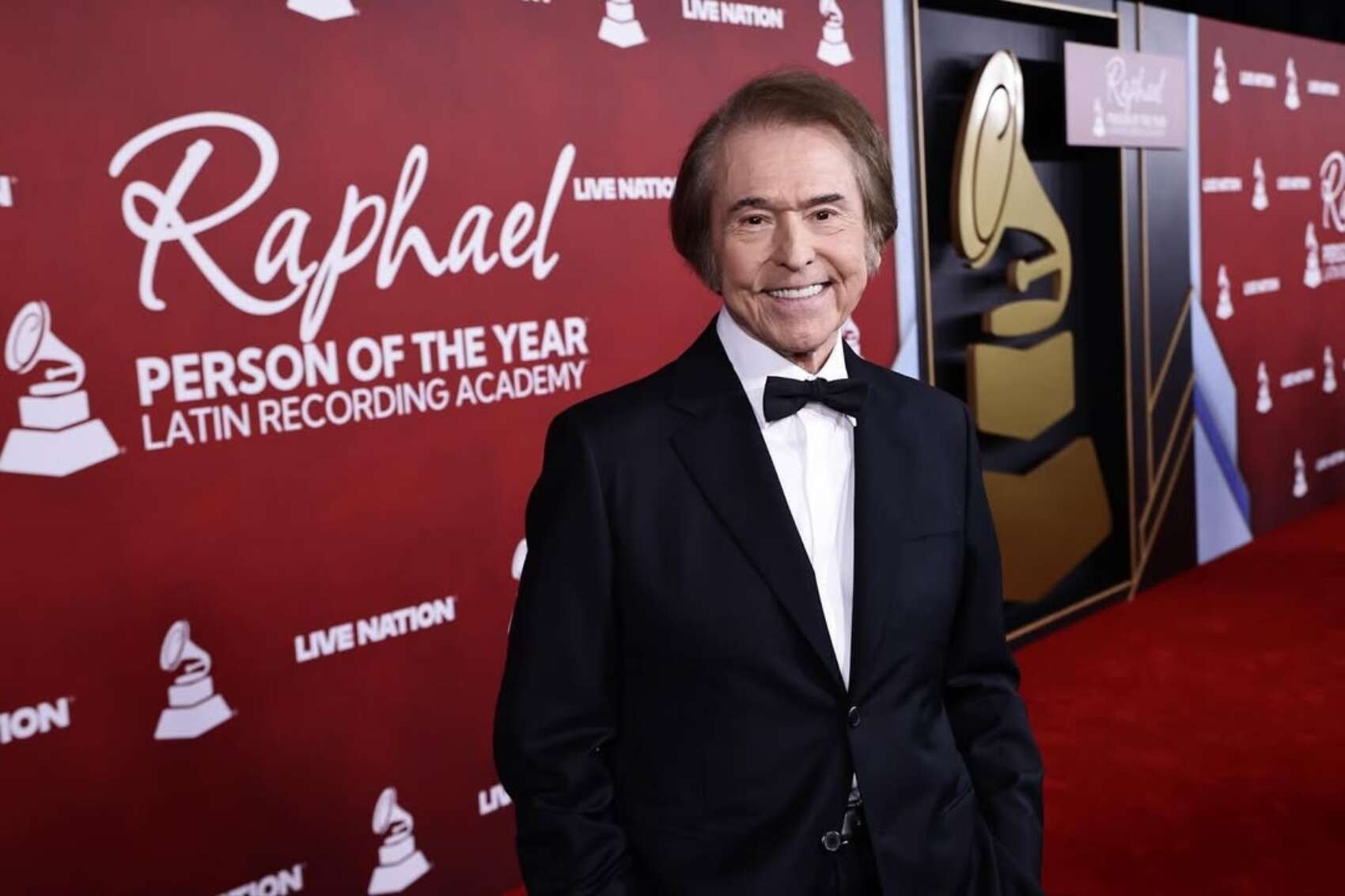 La gran noche de Raphael: los Grammy Latinos le honran como Persona del Año