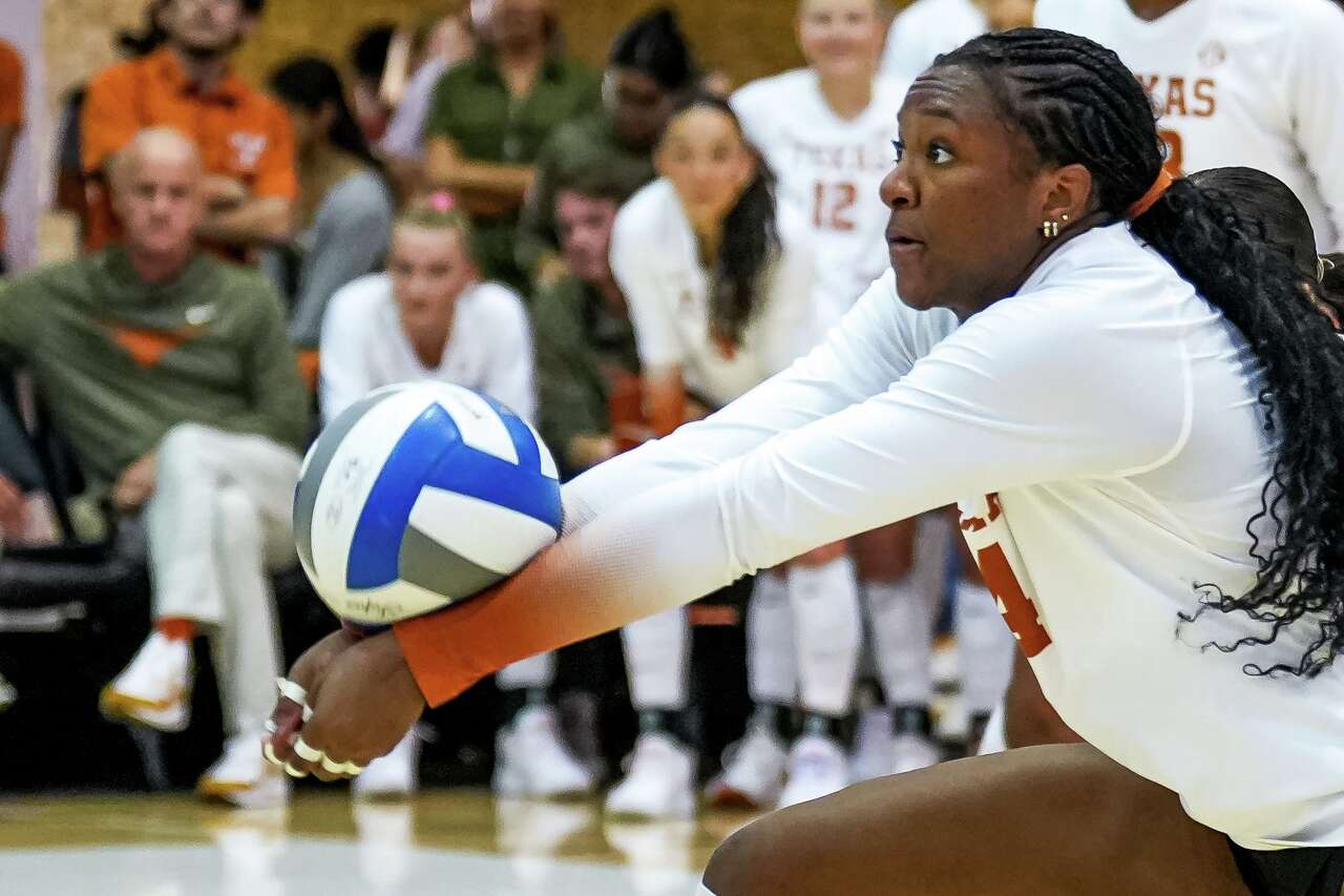 Texas vs Ole Miss: Live updates, where to watch for SEC Volleyball ...