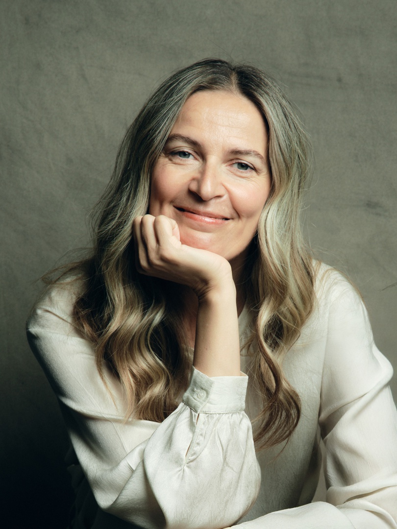 La productora audiovisual Emma Lustres, Medalla de Oro en los XXXI ...