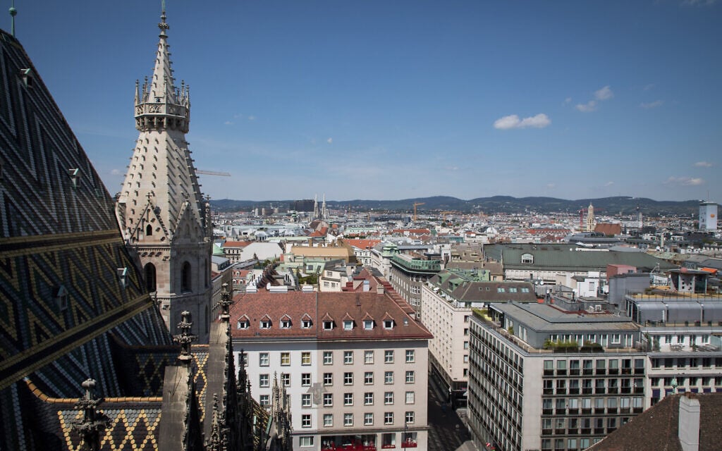 Mossad arranged Austrian asylum for Syrian double agent accused of ...