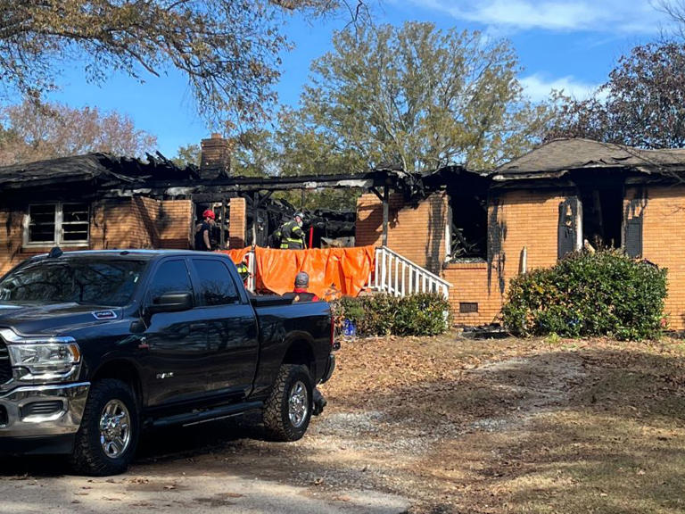 Upstate house fire injures 2, kills several dogs