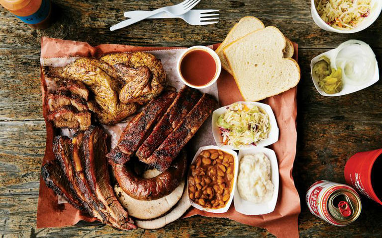 20 Texas Restaurants Everyone Should Try At Least Once For Big Flavor ...