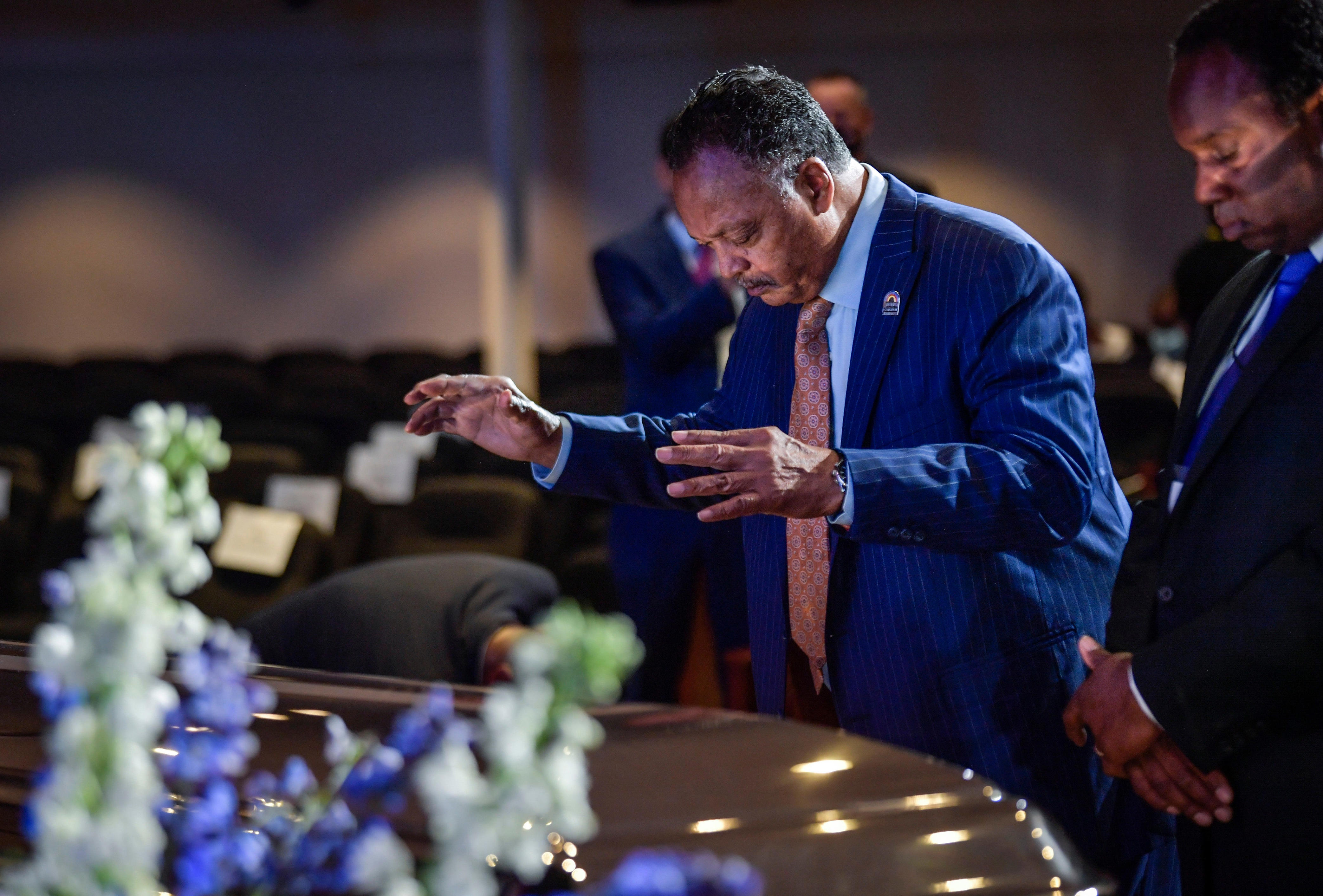 Jesse Jackson, towering icon of civil rights, dies following lengthy ...