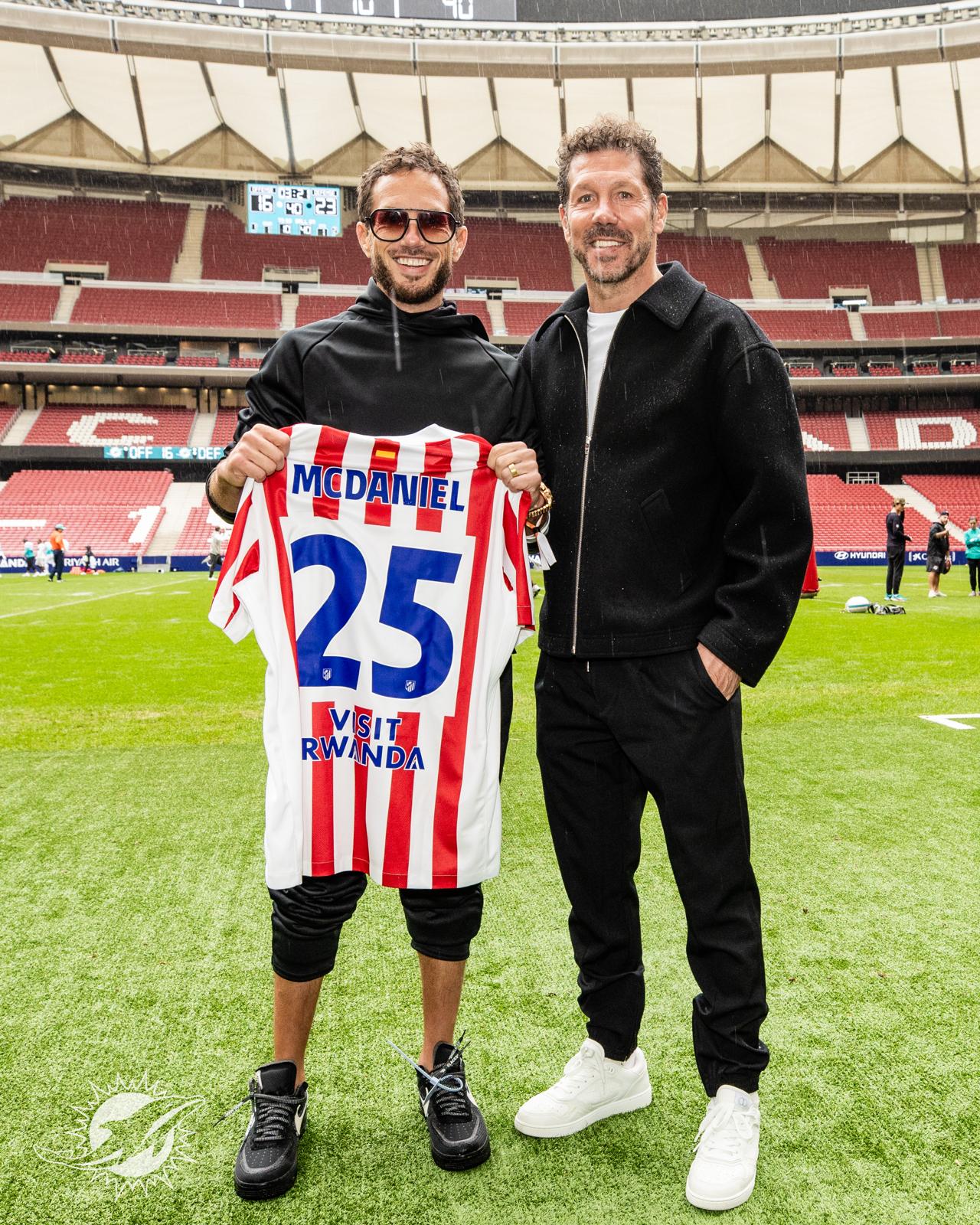 Miami Dolphins soaking up 'fascinating' history, culture in Madrid ...