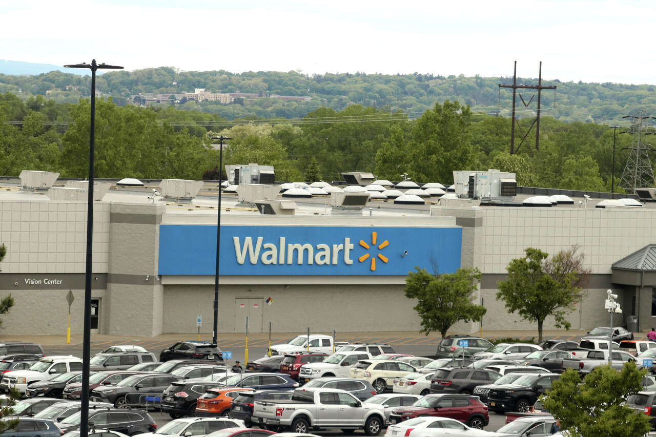 Murder charges expected after Wilton Walmart employee dies