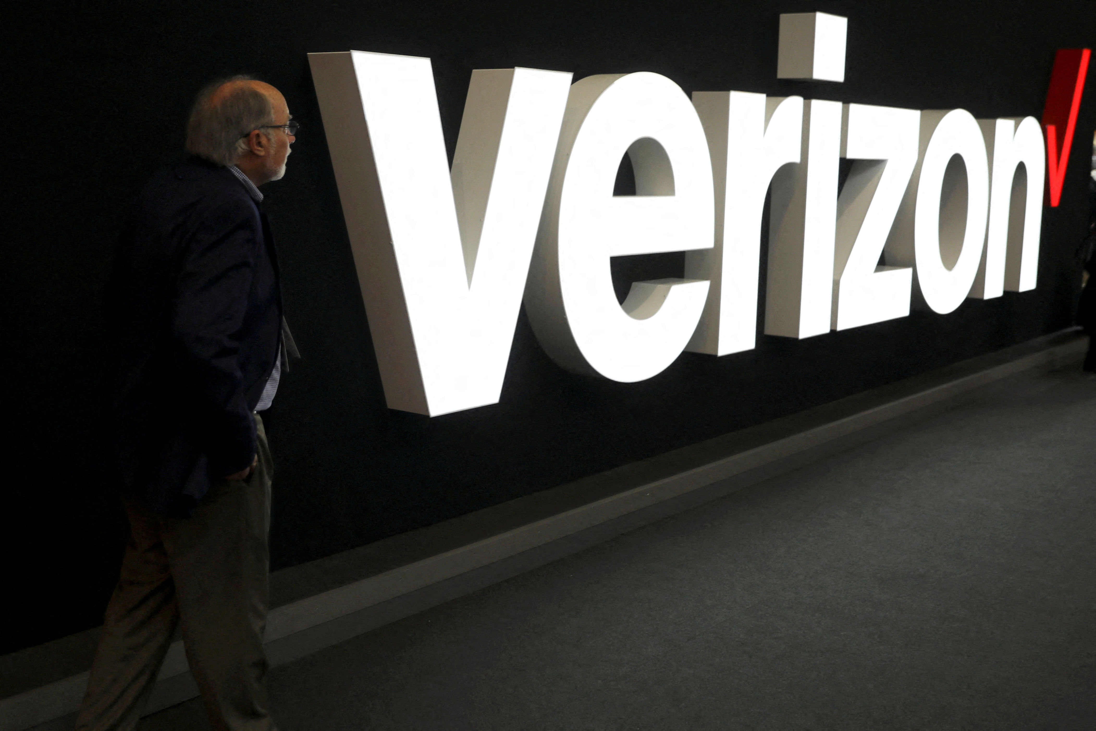 Verizon planning its largest layoffs ever: Report