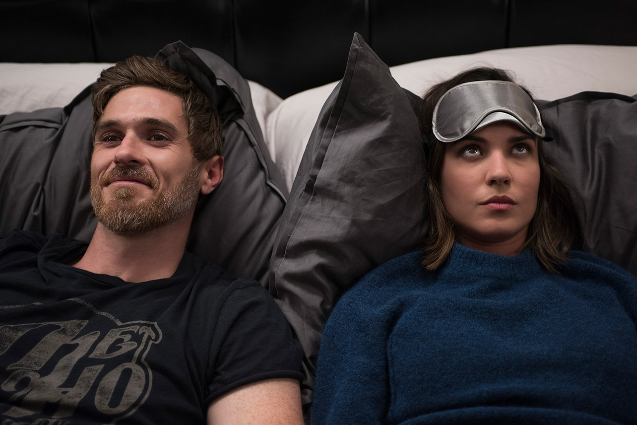 Stream It Or Skip It: ‘No Sleep ‘Til Christmas’ on Netflix, A Rom-Com ...