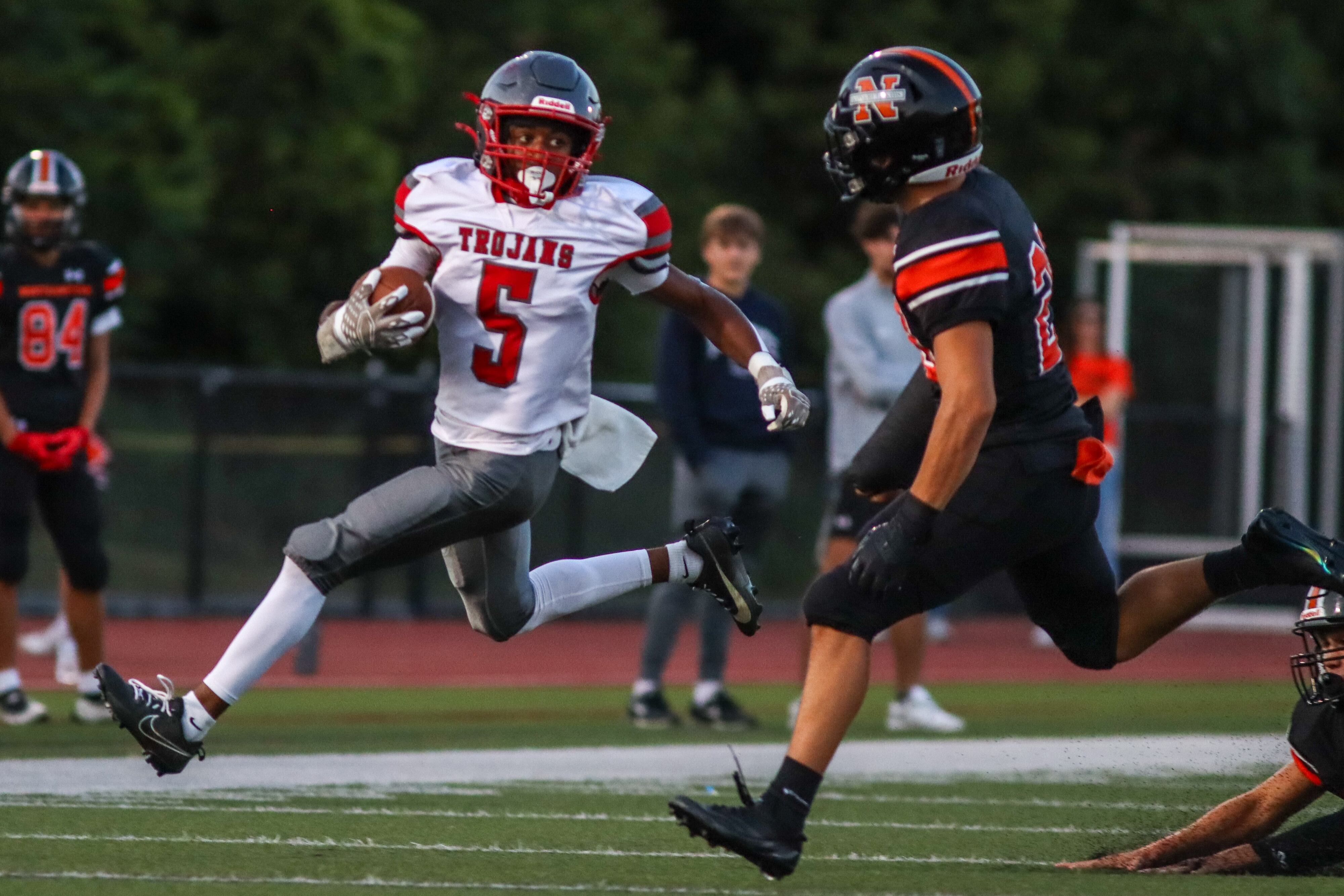 District 11 6A football final preview: Easton, Parkland meet in a ...