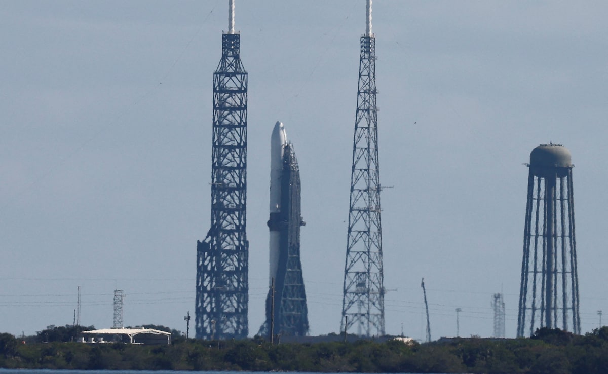 Jeff Bezos's Blue Origin Launches NASA's ESCAPADE Mission To Mars