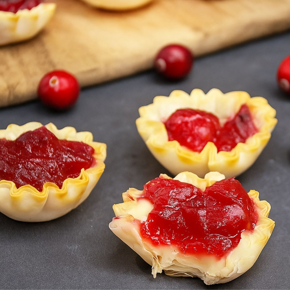 Cranberry Brie Puff Pastry Bites Recipe