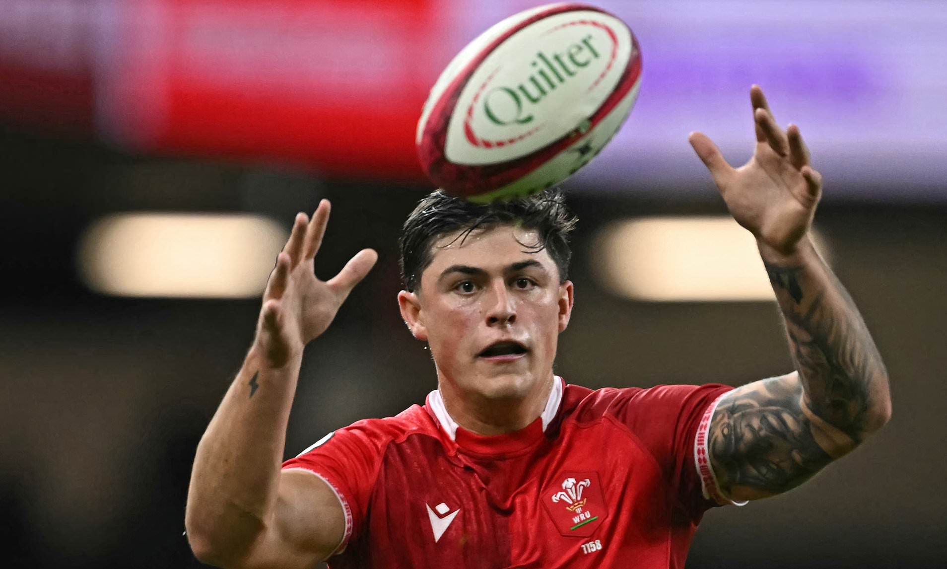 Louis Rees-Zammit returns to Wales starting line-up for decisive Japan test