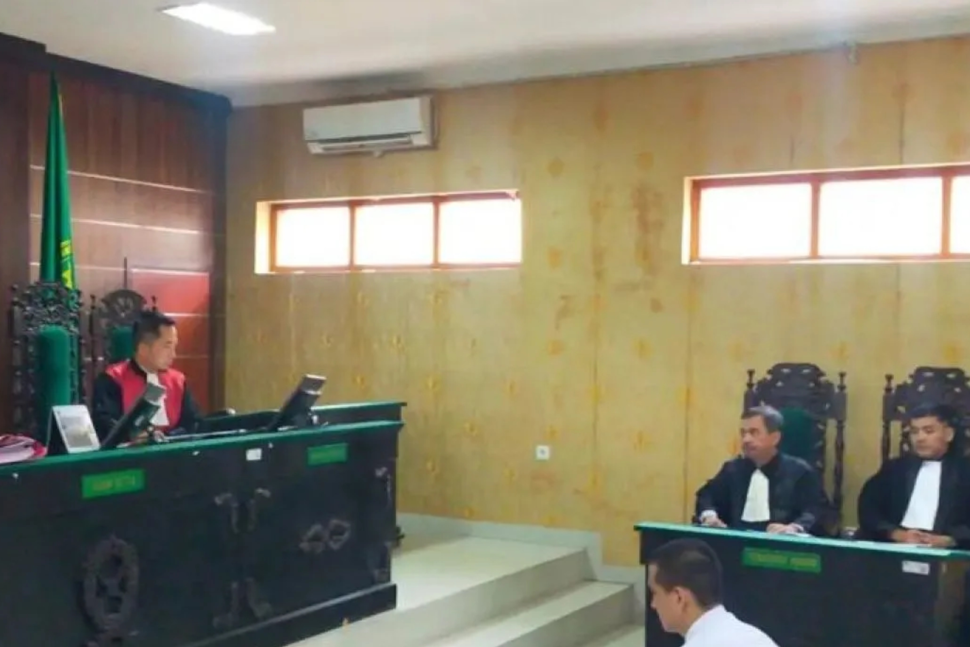 Vical Ardiyansyah Pelaku Pelempar Molotov di Demo DPRD Madiun Mulai ...