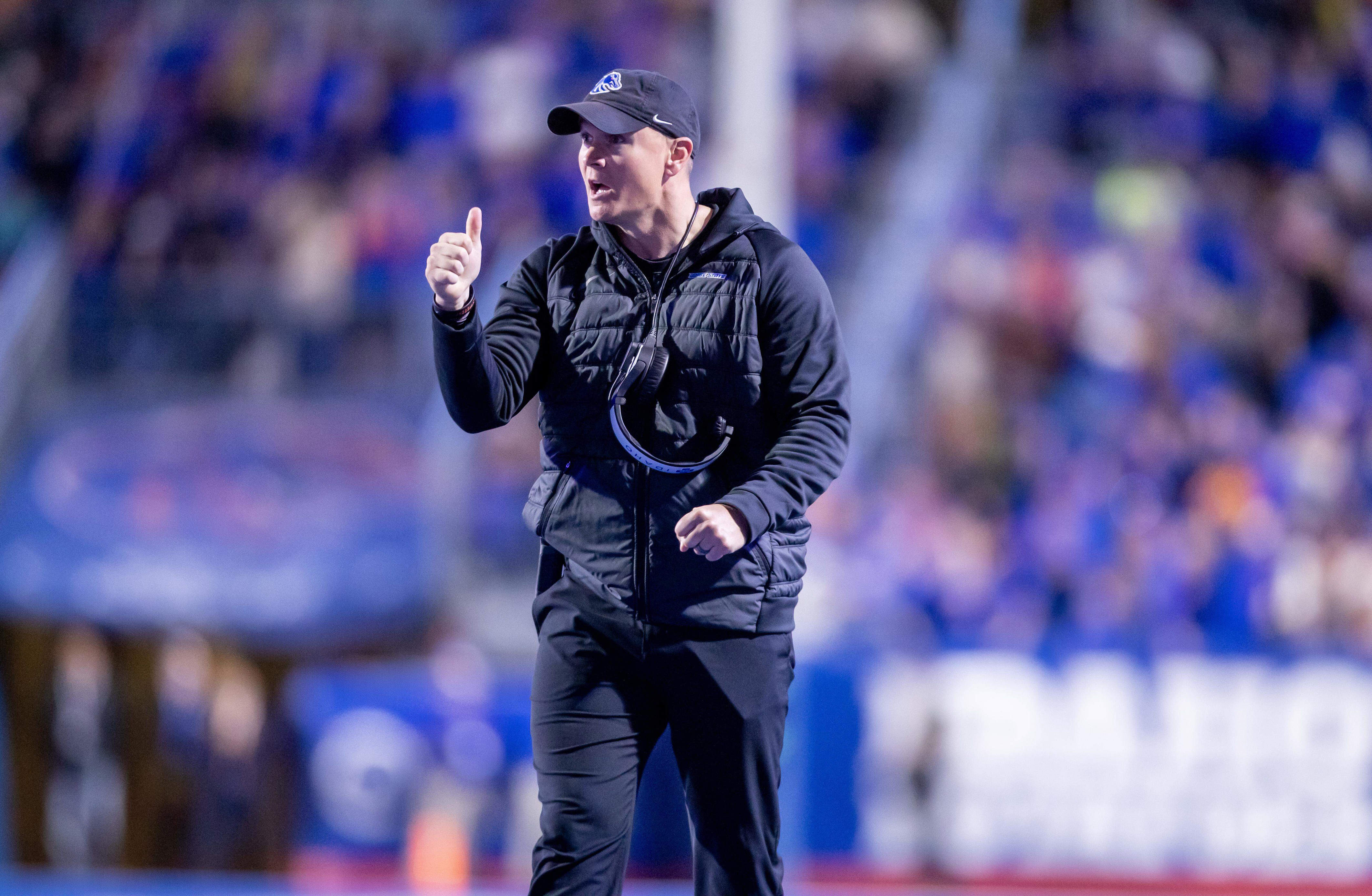 Boise State boots player off team for not meeting ‘standards.' What are ...