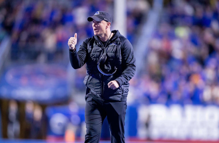 Boise State boots player off team for not meeting ‘standards.' What are ...