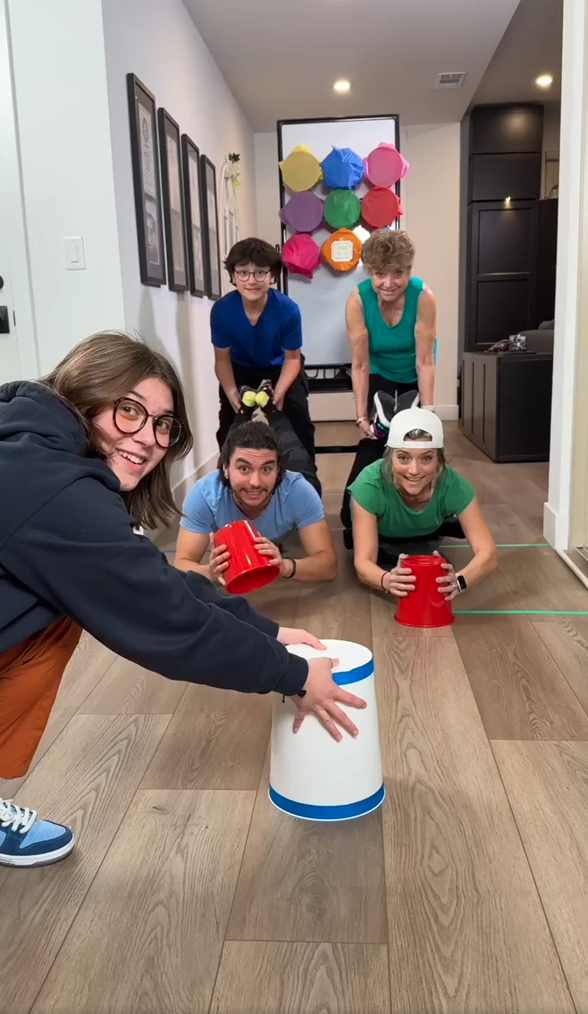 Ping Pong Ball Challenge – Catch the Most to Win