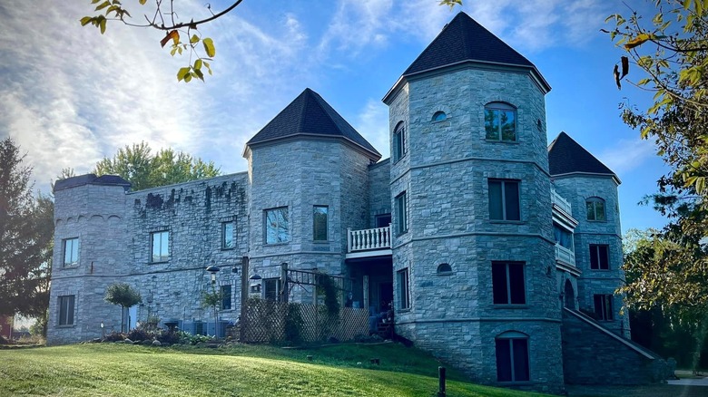 Wisconsin's Fairytale City Near Madison Boasts Scenic Beauty And Its ...