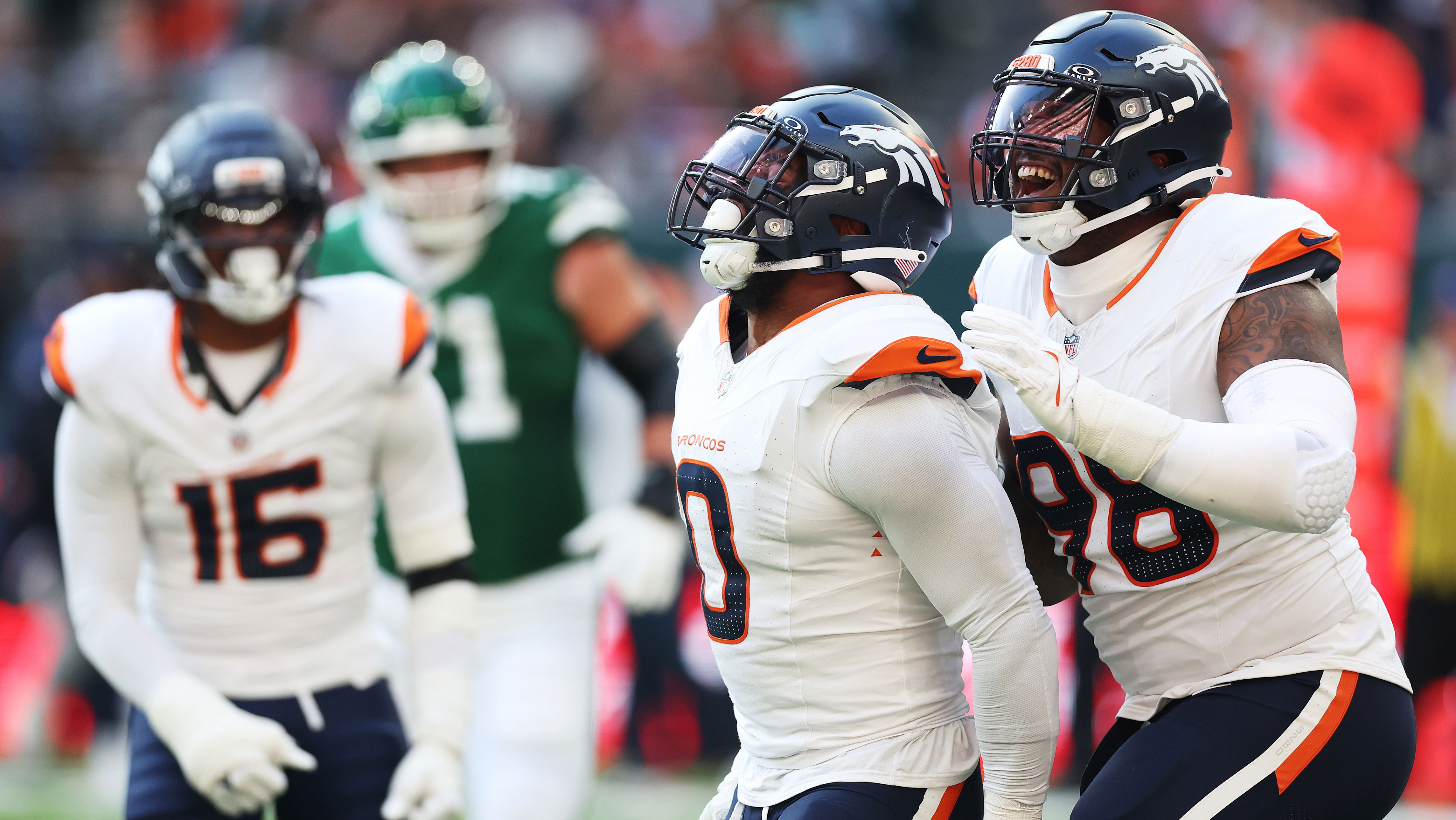 $15 Million Broncos Defender Responds to Jets Reunion Rumors