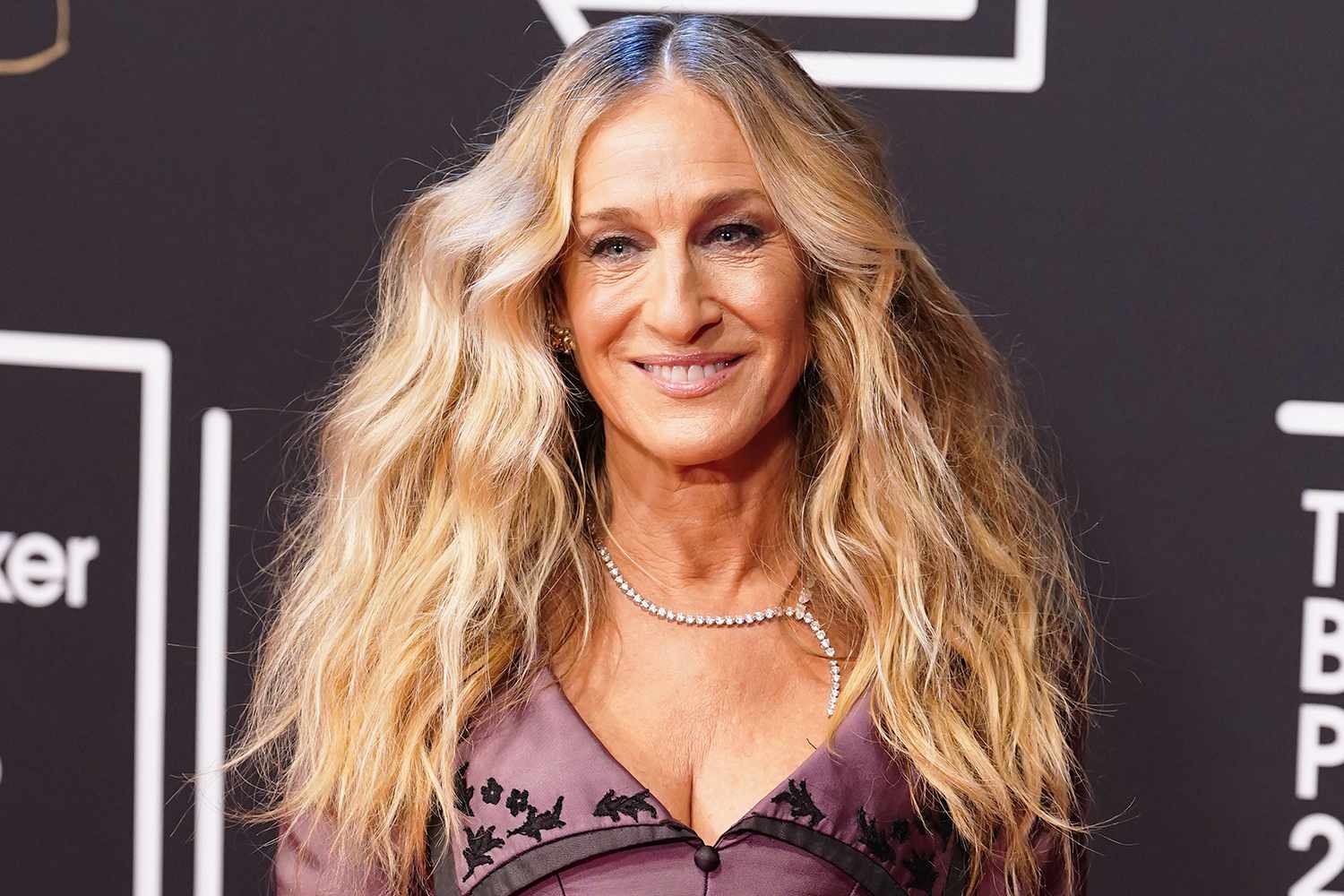 Sarah Jessica Parker Read 153 Books as a Booker Prize Judge. How's Your ...