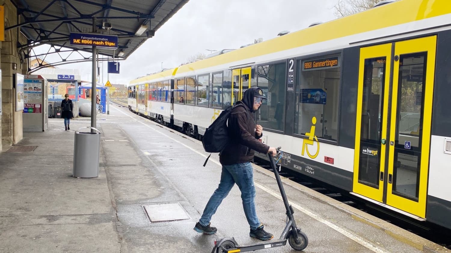 Ärger über Zollern-Alb-Bahn: „Die Fahrt mit dem RE 6 ist täglich ein ...