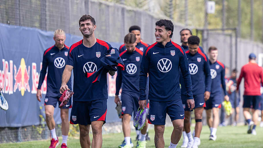 Christian Pulisic Snubs Dempsey, Howard, Donovan in Ultimate USMNT Side