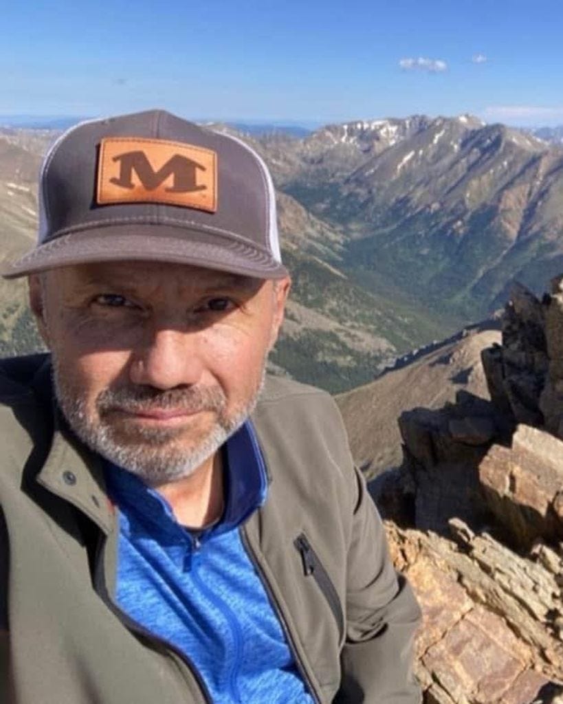 Former Standard-Times reporter Carlos Mendez dies
