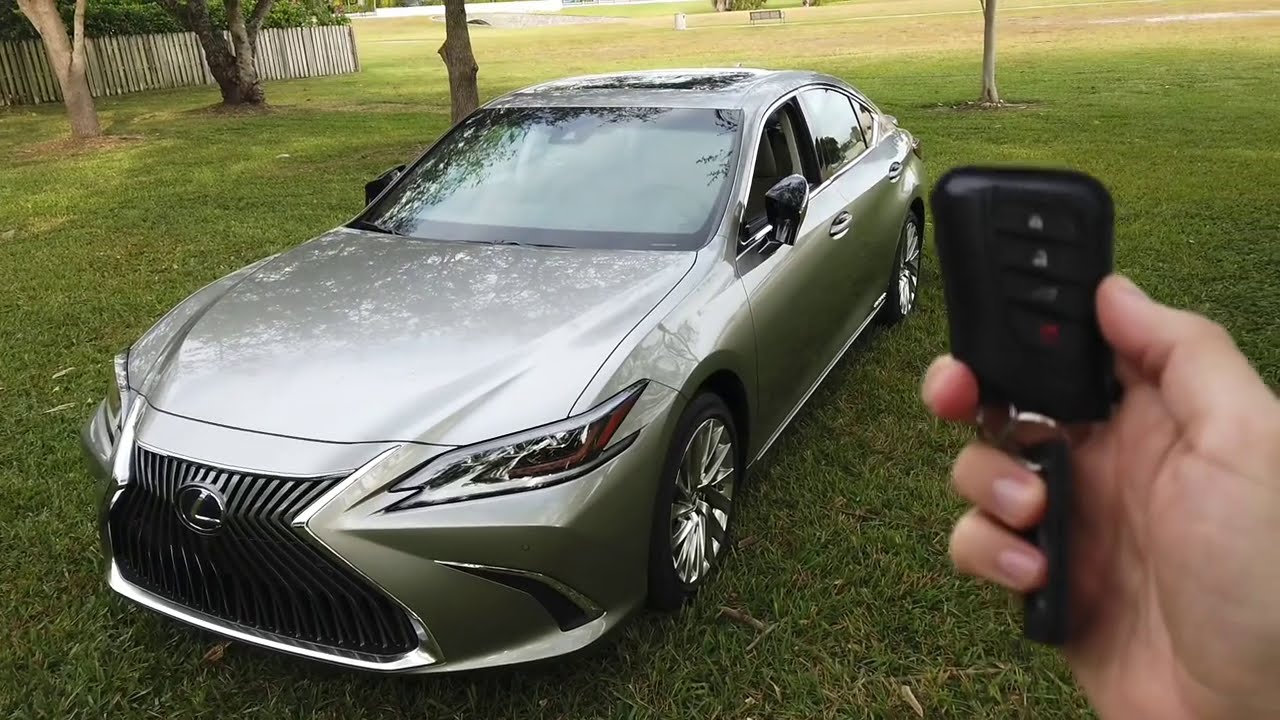 Lexus ES 300h Ultra Luxury 2021 | POV [HD]