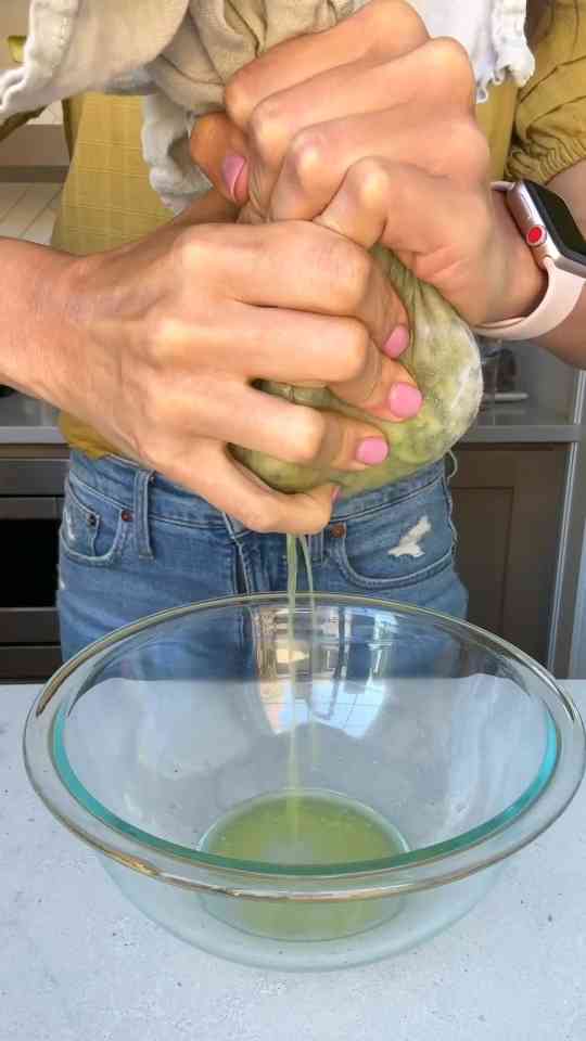 Moist and Fluffy Zucchini Bread Recipe