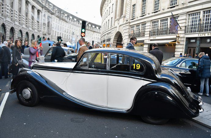 Quiz: Pair the iconic car with the movie