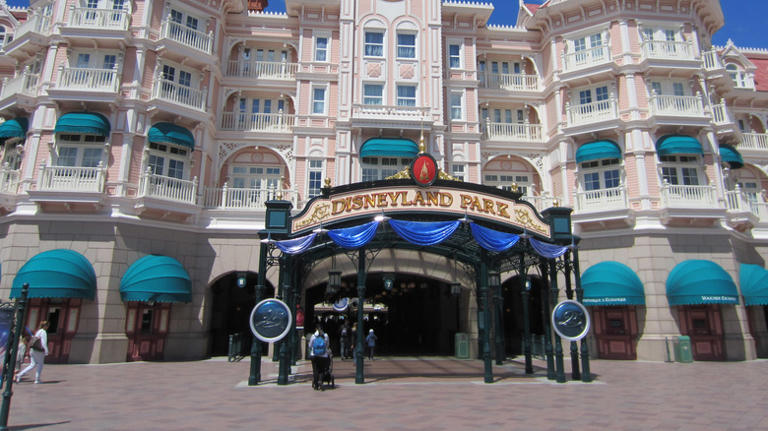 The Best Time To Visit Disneyland Paris And Take Advantage Of This ...