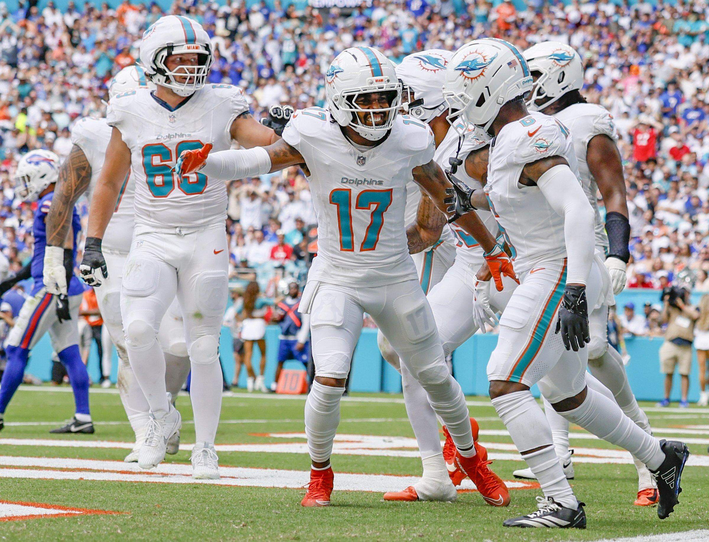 Greg Cote's NFL Week 11 picks: Dolphins in Madrid, top game, big upset ...