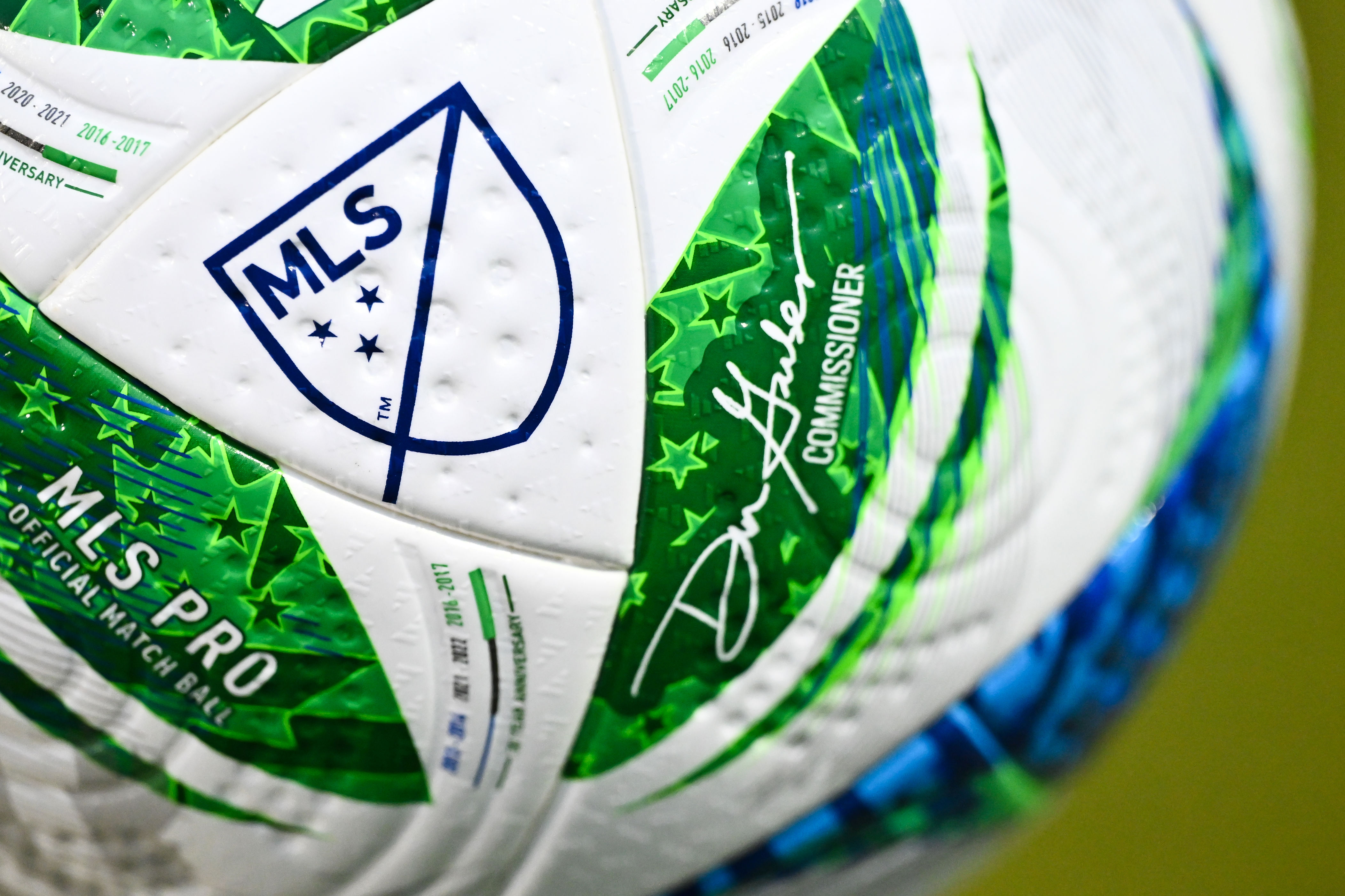 MLS owners vote in favor of fall-to-spring league calendar beginning ...