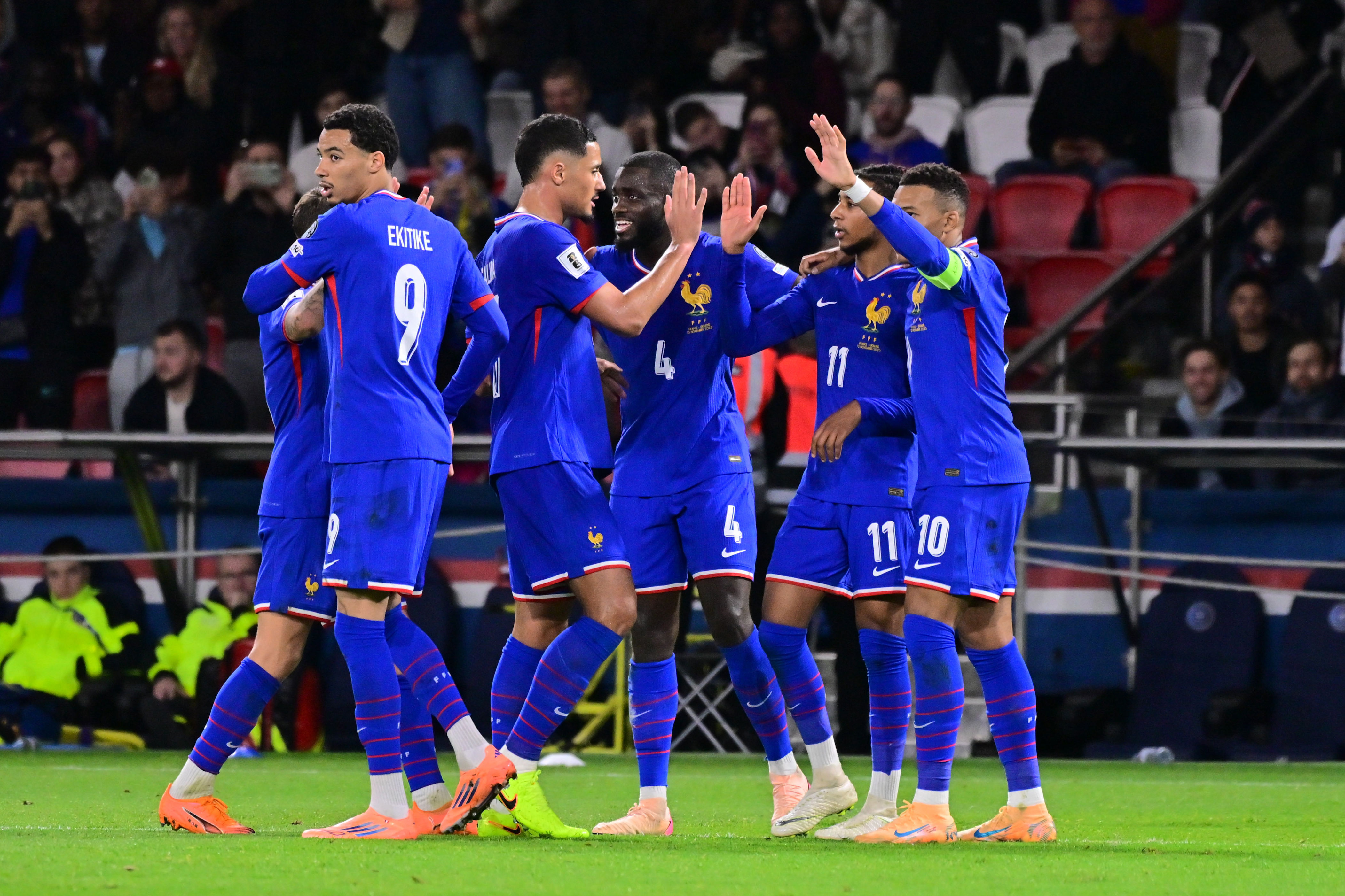 Frankrijk grijpt WK-ticket, Albanië naar play-offs ten koste van ...