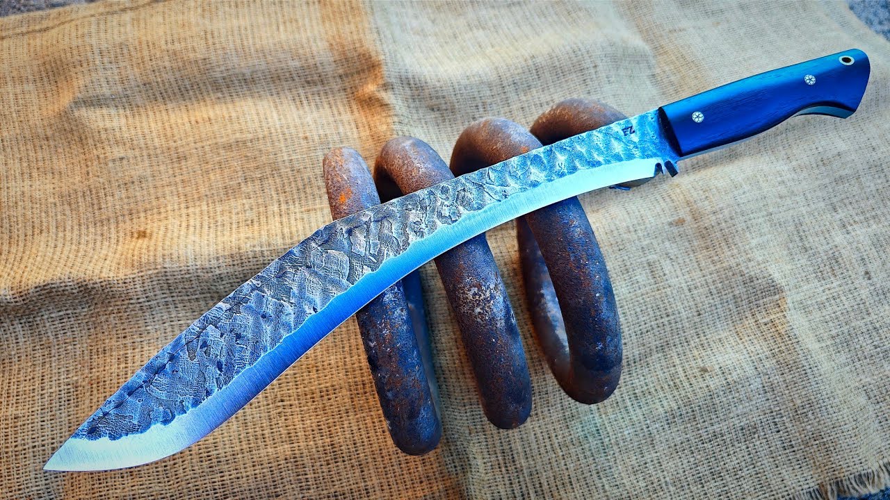 Making a Nepalese kukri from an old train spring