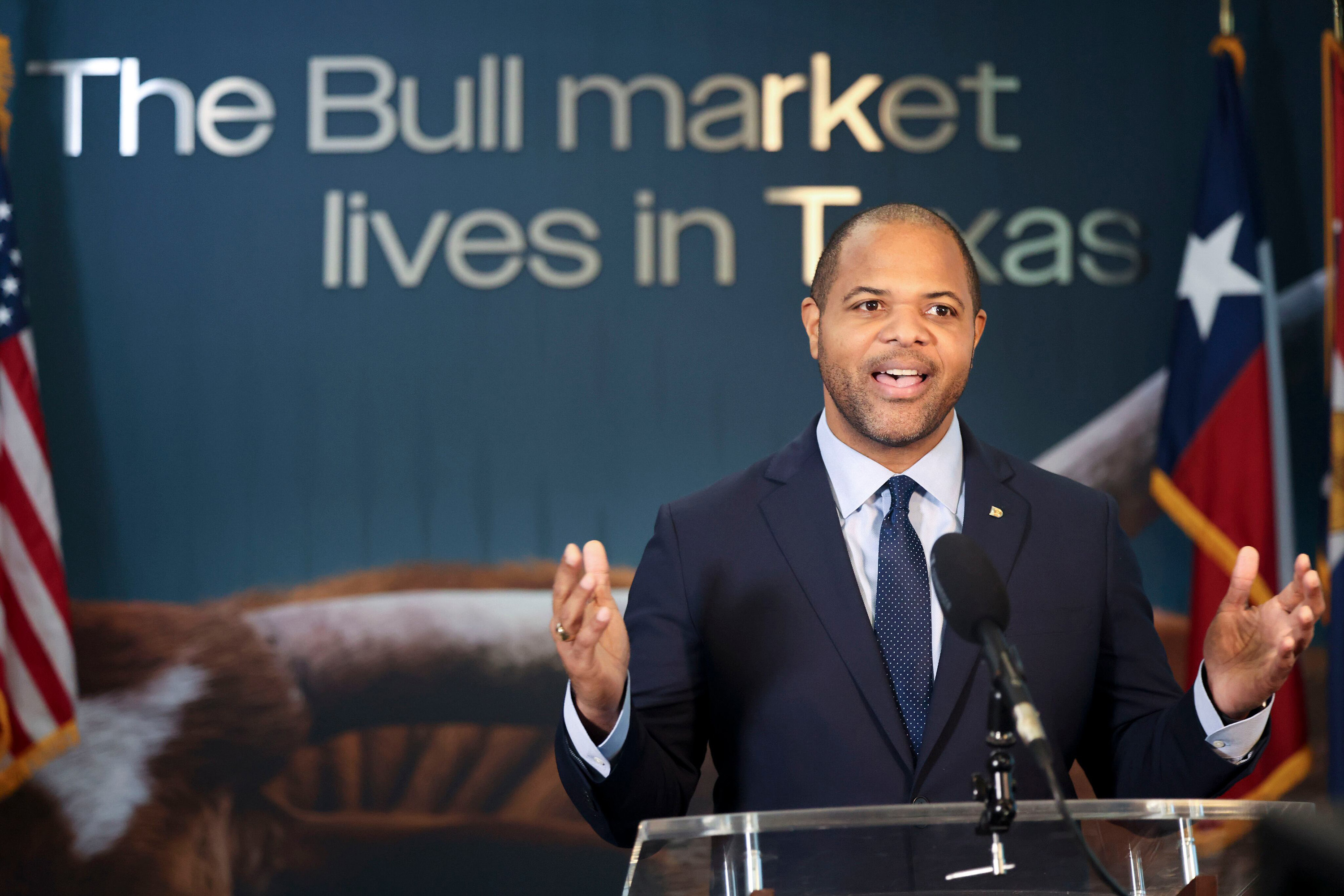 ‘Safer, stronger and more vibrant’: Dallas Mayor Eric Johnson says city ...