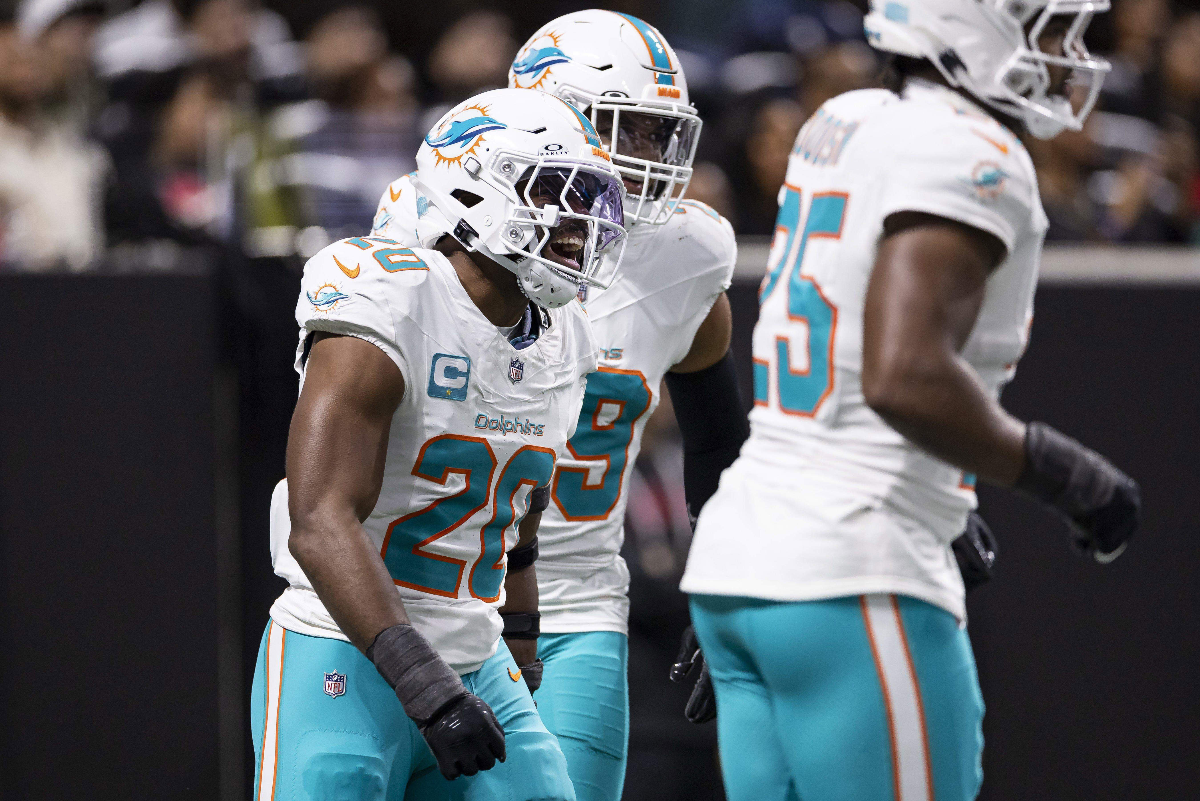 Mystery about who removed Dolphins locker room fun and games is solved