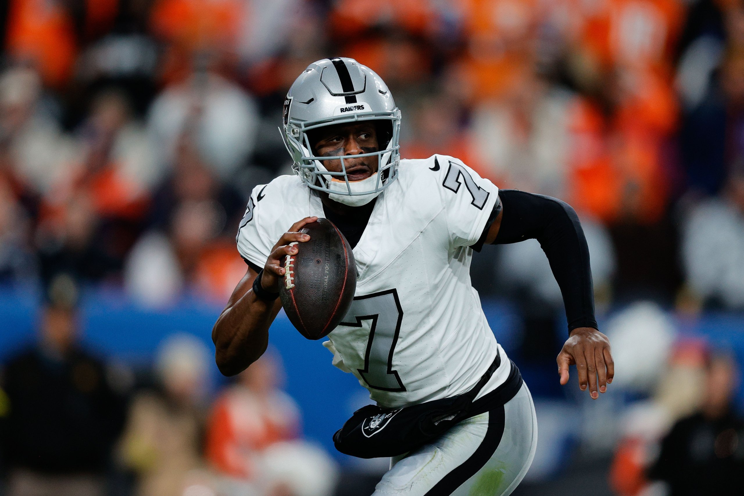 Las Vegas Raiders Could Stick With Geno Smith Thru 2026