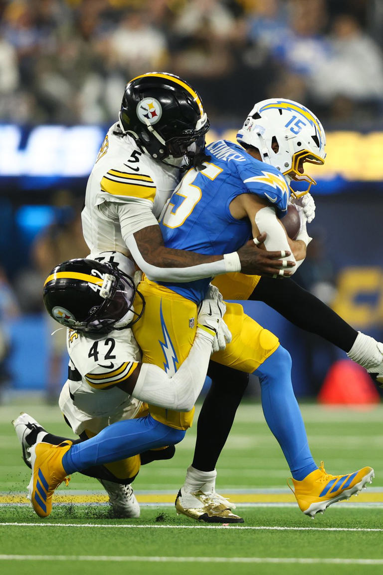 Steelers will try to hold on to first in the AFC North when Joe Flacco ...