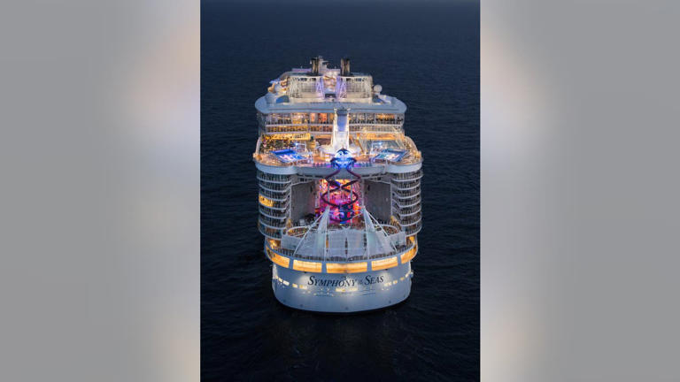 Royal Caribbean doubles down on Texas; Icon of the Seas leads 3-ship ...