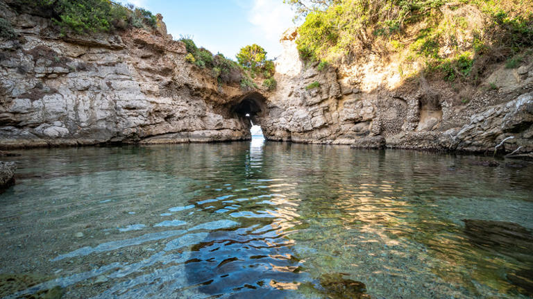 Italy's Hidden Natural Pools Offer A Pristine Swimming Oasis With ...