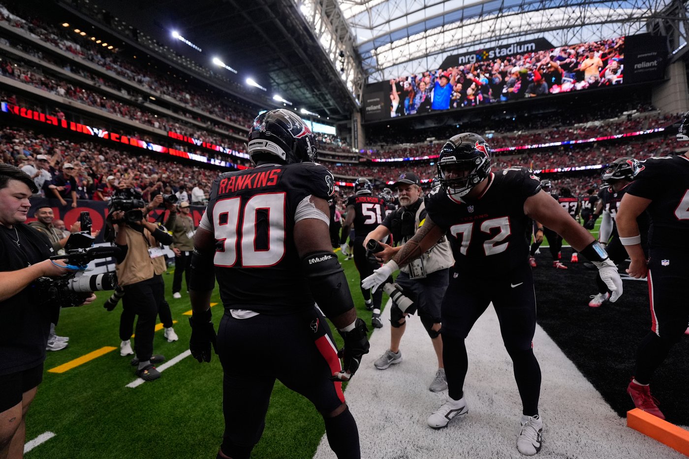 Titans look to rebound after embarrassing shutout loss to Texans