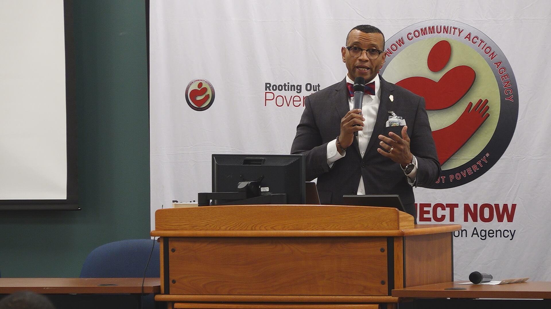 Rock Island reentry summit focuses on second chances for returning citizens