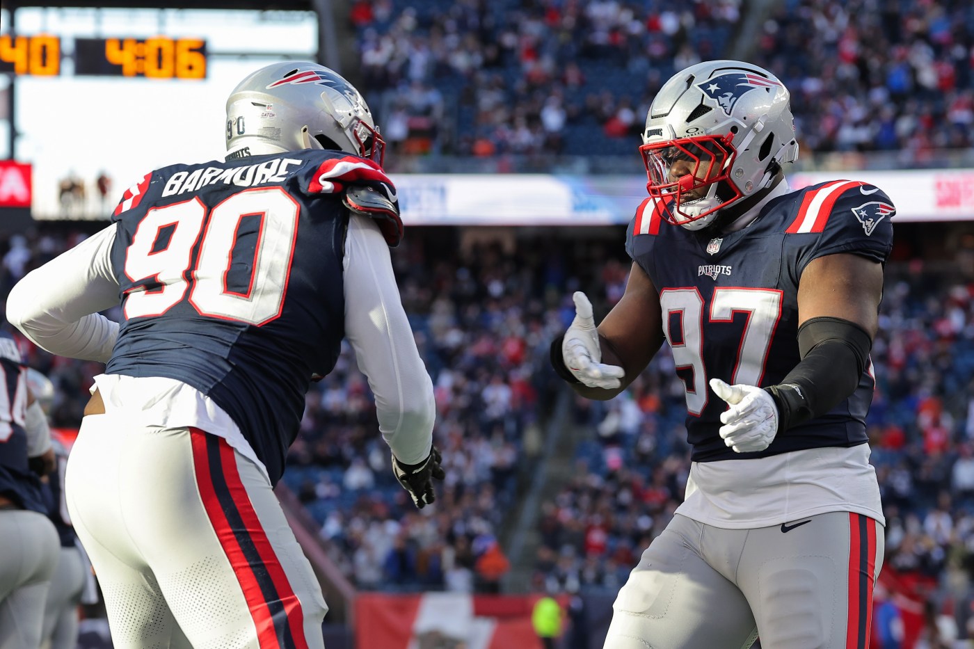 Patriots HC Mike Vrabel provides injury update on Milton Williams