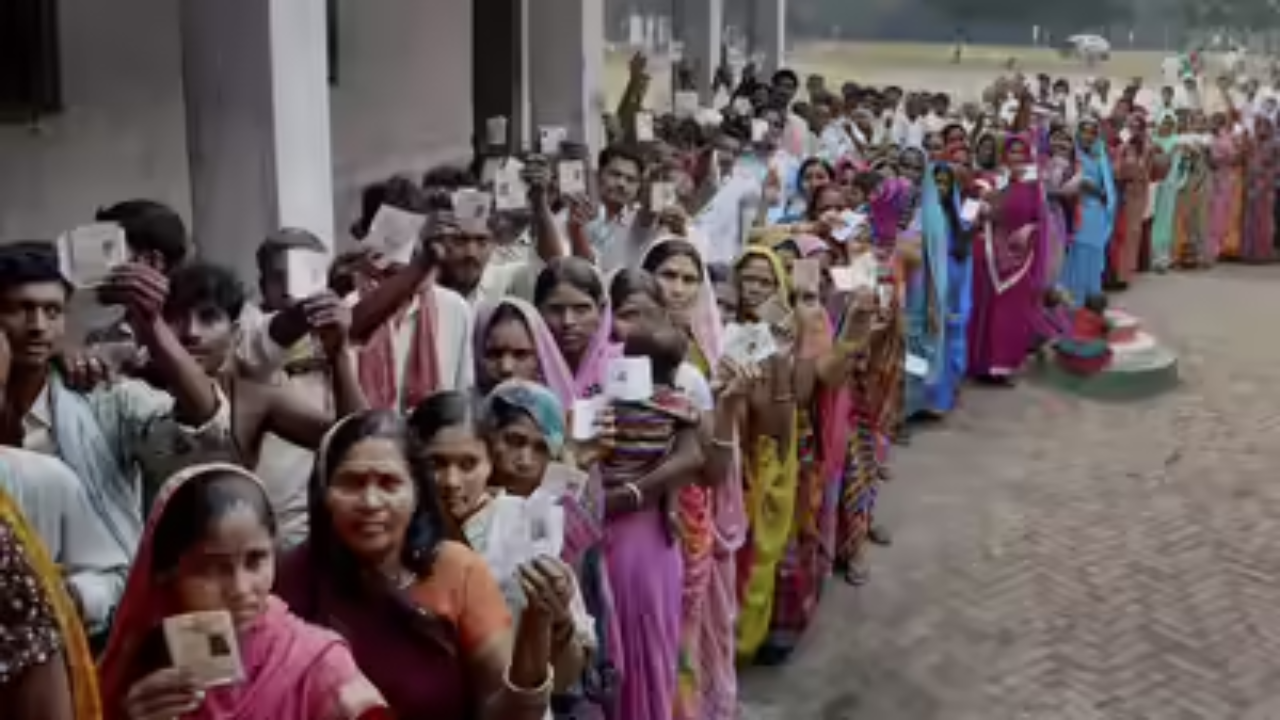 Raxaul Election Results 2025 Highlights: BJP's Pramod Kumar Sinha leads ...