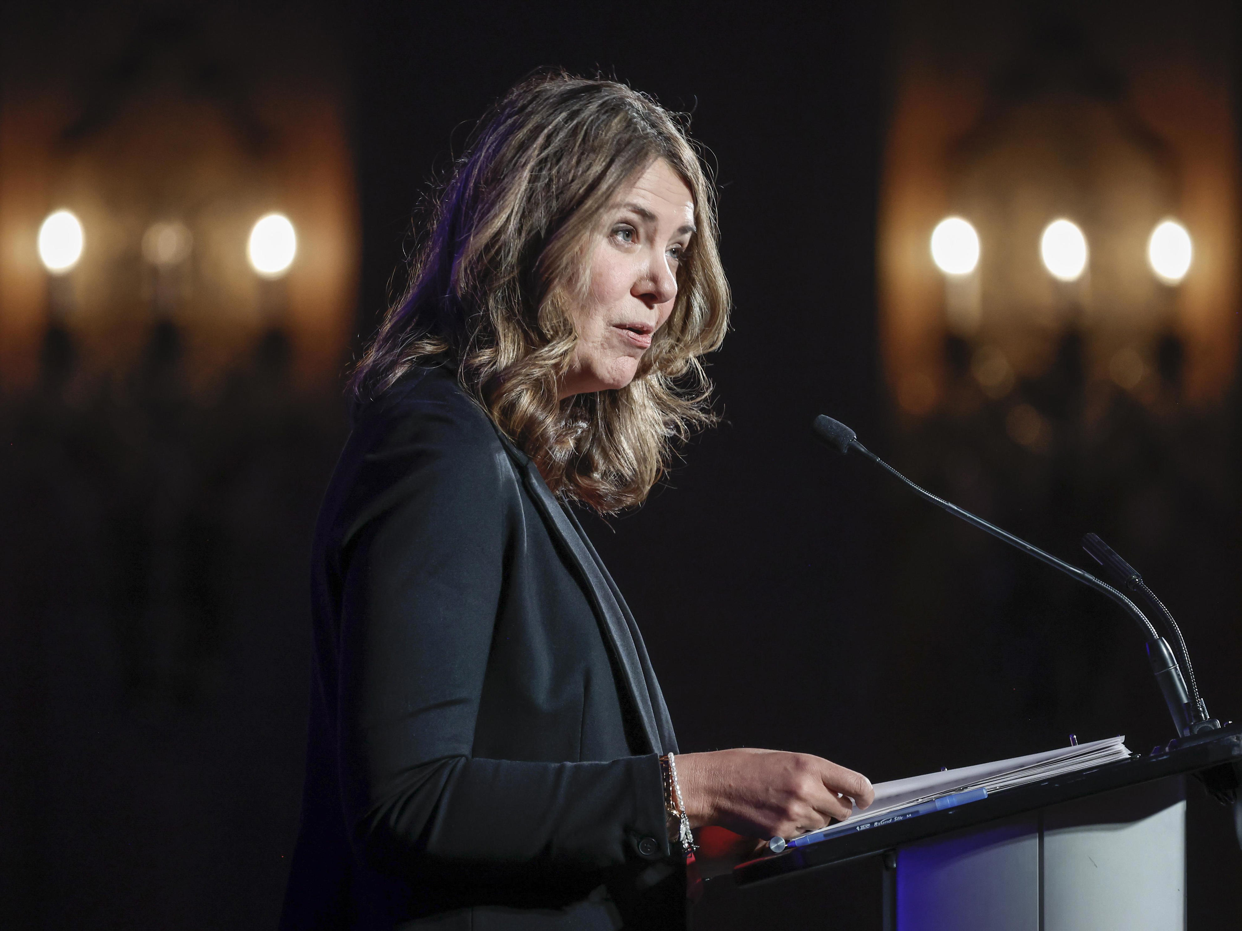 Danielle Smith soutient les nouveaux projets d’infrastructures d ...